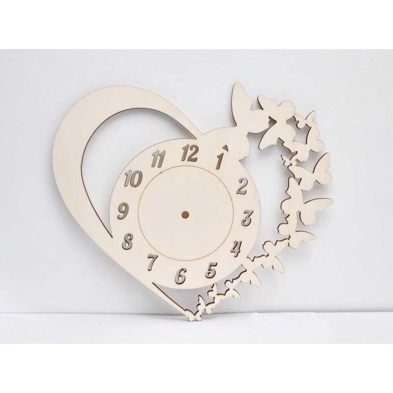 L203-Cadran ceas din lemn Inima cu fluturi- 21x25cm 1buc